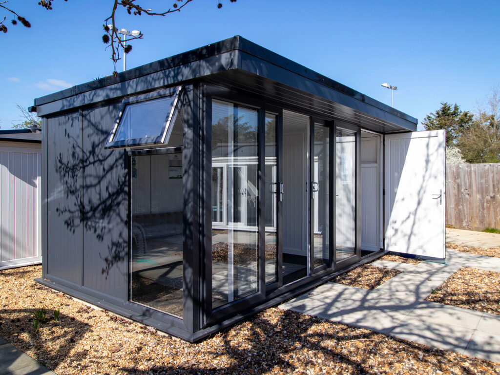 Garden Rooms & Offices constructors & builders. Building company